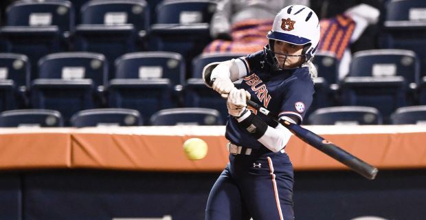 Softball Notebook: Taylon Snow's status for Ole Miss uncertain