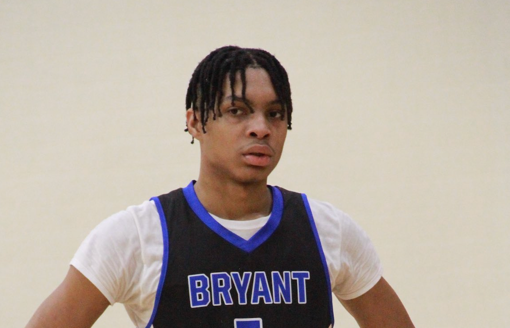 Rebel hoops offer 2026 Bryant product RJ Young