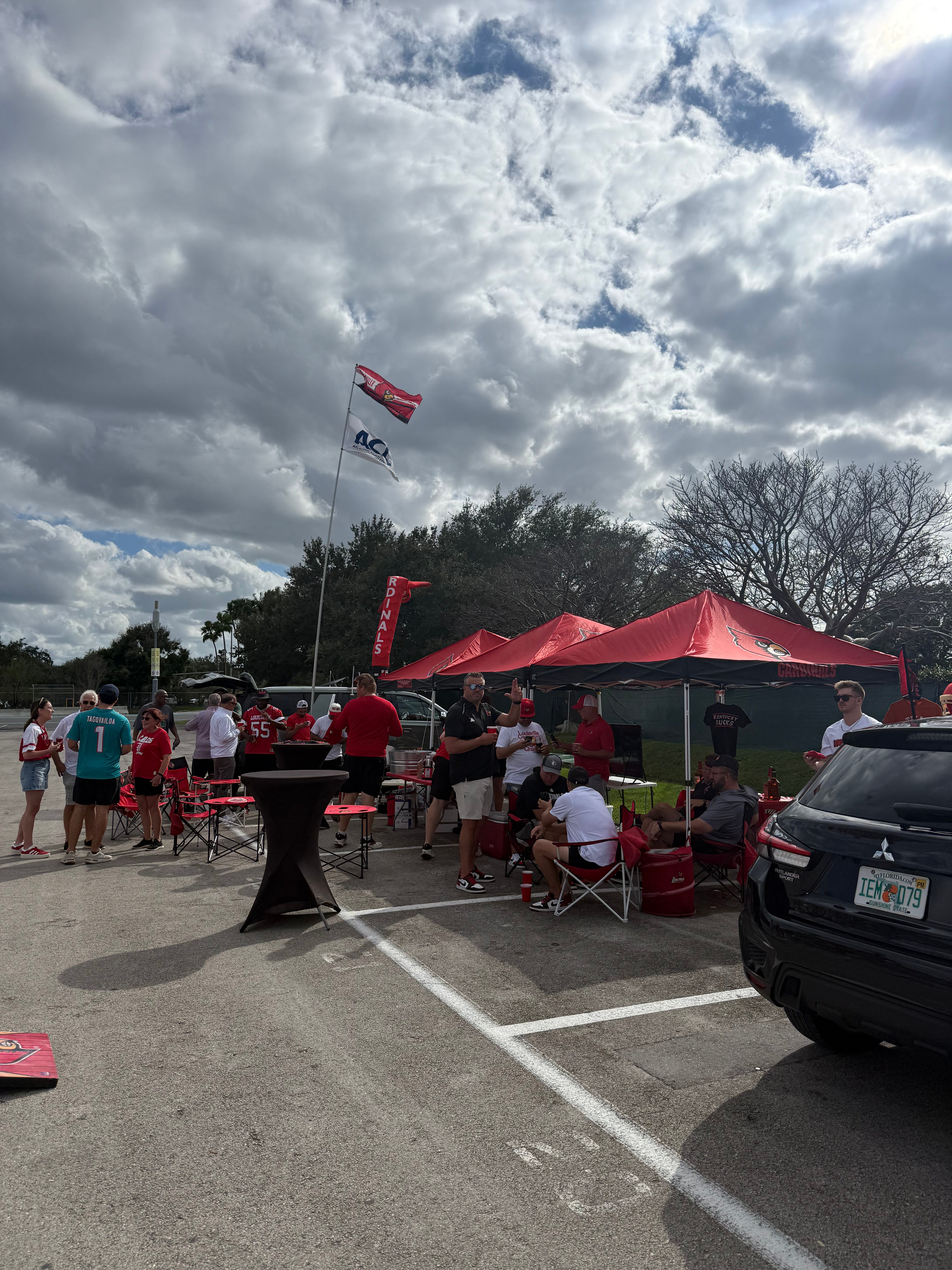 Miami Tailgate Up