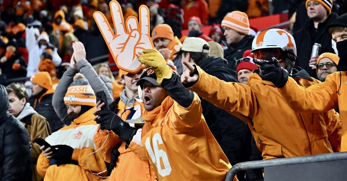 ‘It sucks’ – Vols disappointed to let down Tennessee fans who took over ...