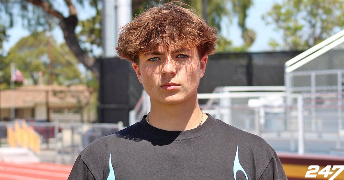 2028 QB Ayden Edwards Enjoys His Time At UCLA's Friday Night Lights