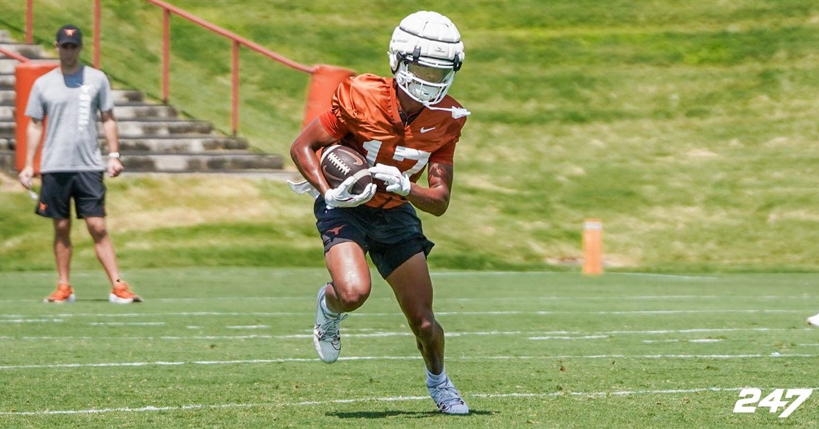 Texas freshman WR Daylan McCutcheon earning Arch Manning's trust