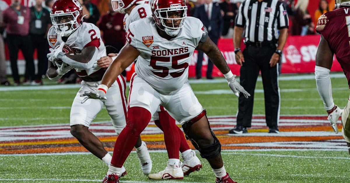 Oklahoma transfer portal offensive lineman pledges to Carolina