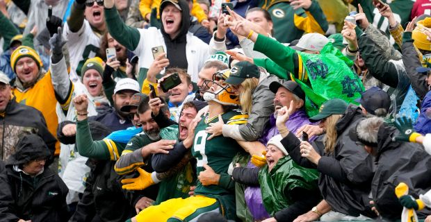 How the Lambeau Leap started in section 133 more than 30 years ago