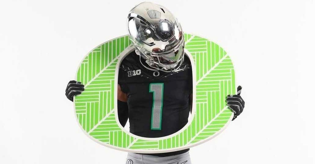 Signing Day: Three-star CB Azel Banag signs with the Oregon Ducks