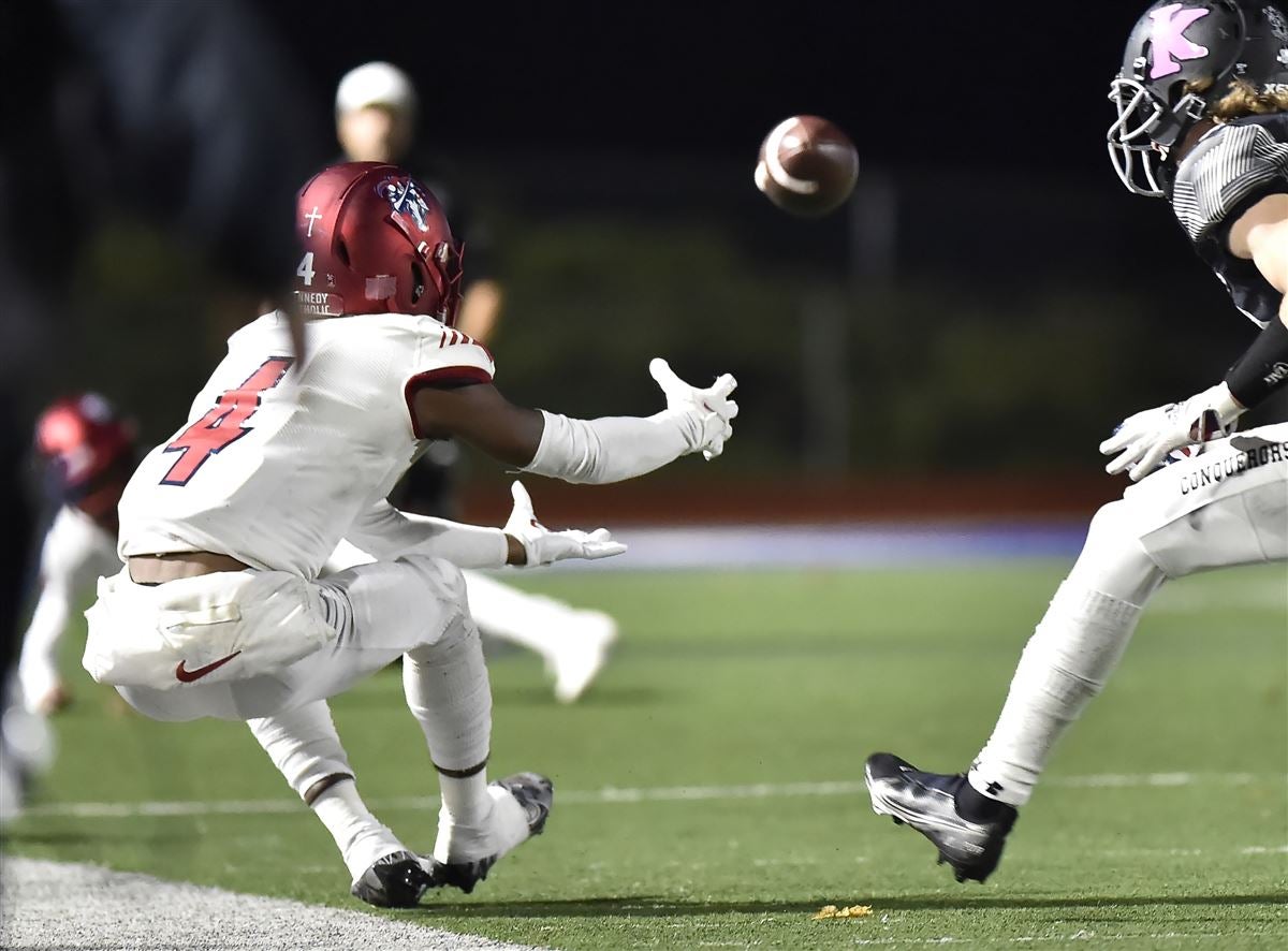 PHOTO GALLERY: Kennedy Catholic Defeats Kentwood To Win NPSL Championship