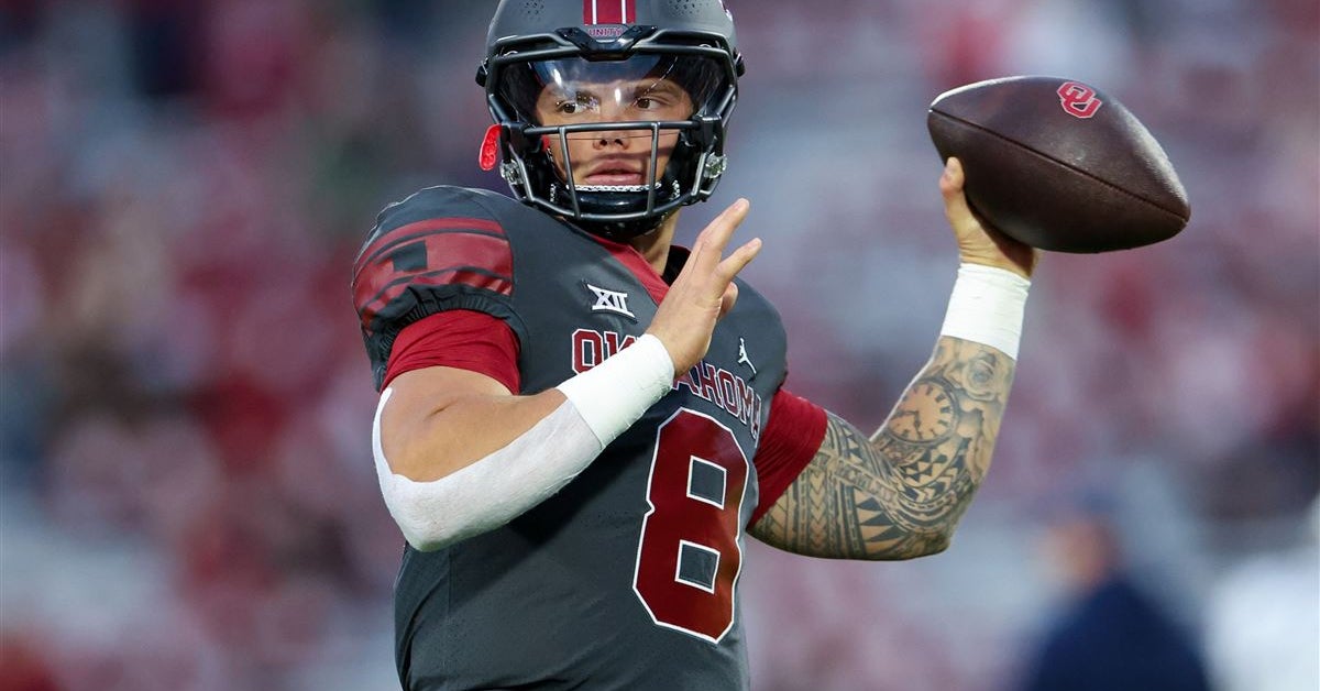 All in the family: Dillon Gabriel has chance to write own chapter ...