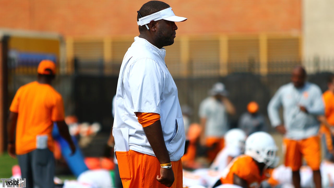 Larry Scott snatches keys to Vols offense