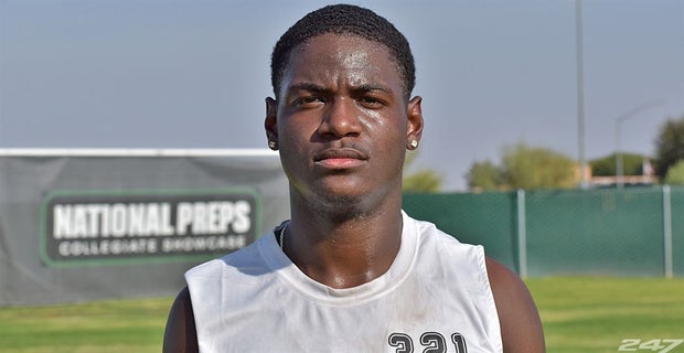 An Early Look At the Recruitment of 2023 QB Kenyon Nelson