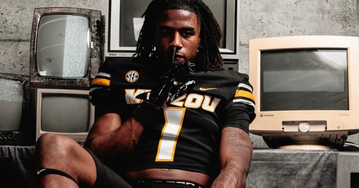 Arkansas flips four-star RB Terry Hodges from Missouri
