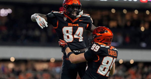 WATCH: OL coach Kyle DeVan and players meet with the media ahead of Nevada