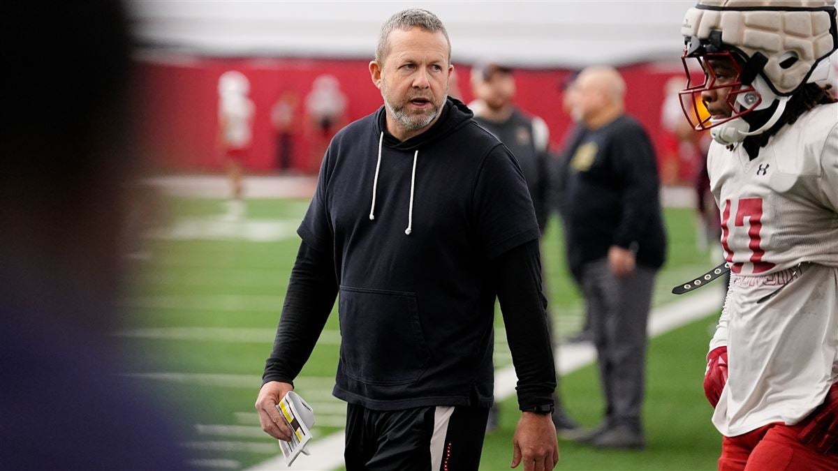 Videos: Matt Mitchell, Wisconsin's Outside Linebackers Address the Media