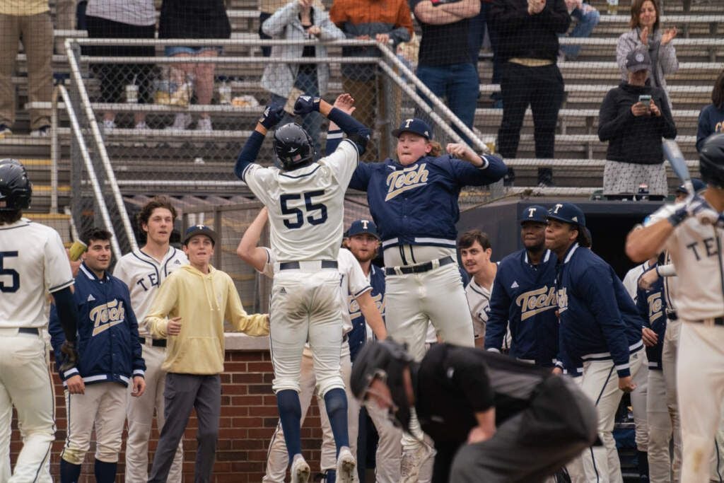 Georgia Tech Comes from Behind for a Series Clinching 10-4 Win