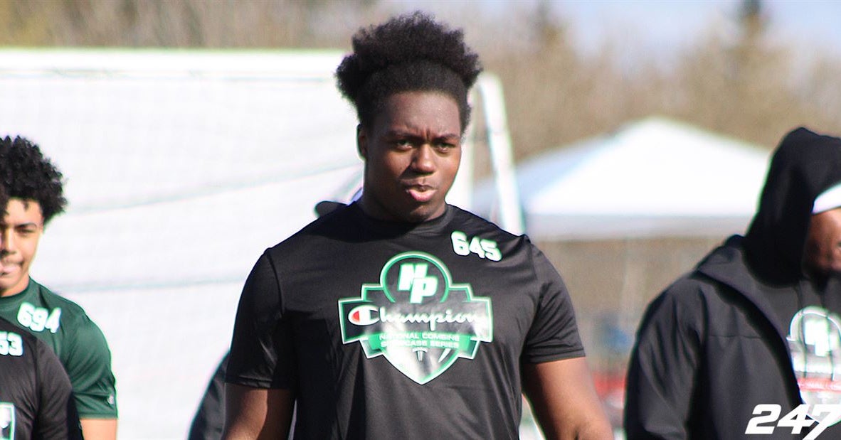 OL Demetri Manning sets three official visits