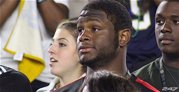 BREAKING: 4-star DE Donovan Jeter commits to Notre Dame