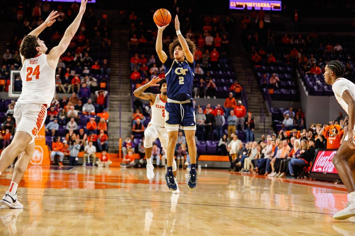 Georgia Tech Gets a Great Team Win in Double Overtime Over Clemson
