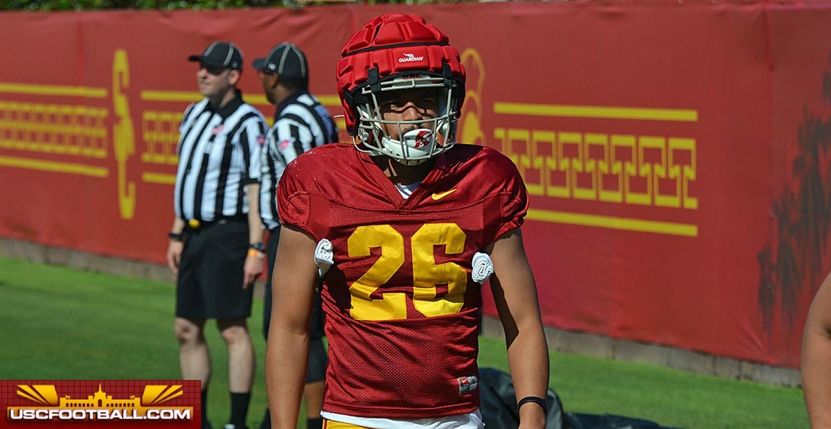 USC's Travis Dye among Pro Football Focus' top running backs for 2022