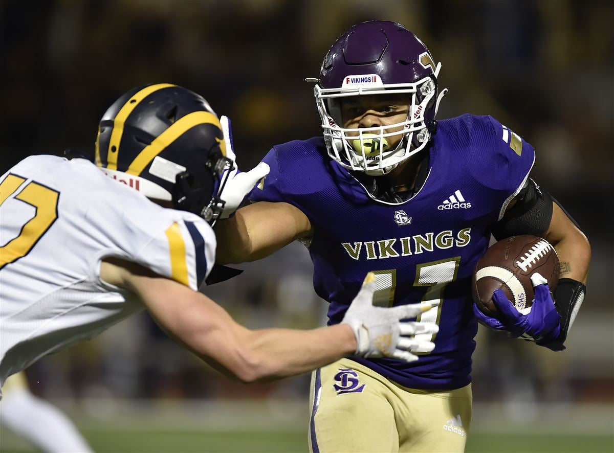 PHOTO GALLERY: Lake Stevens Outduels Bellevue