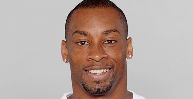 Travares Tillman jumps into first year as a full-time assistant