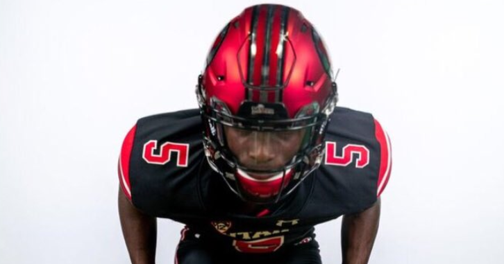 Texas DB Aaron Lowe Commits to Utah Football