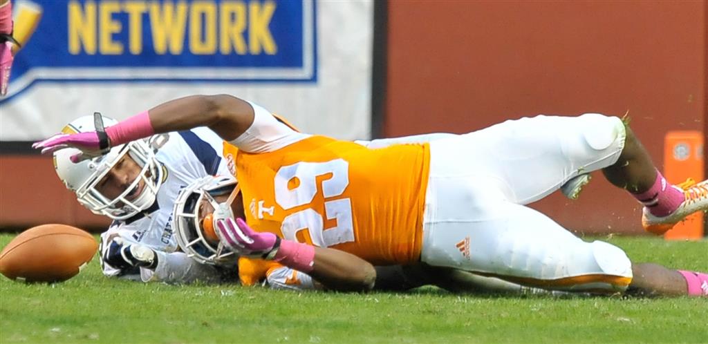 Berry shines in front of both brothers