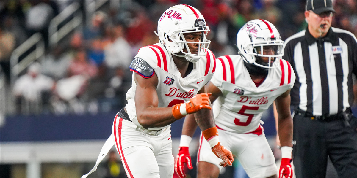 Five-star EDGE Colin Simmons officially inks with Texas