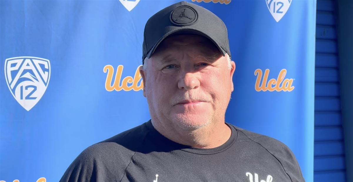 Excerpt: Chip Kelly on the Dominant Rush Defense, Jay Toia's Status