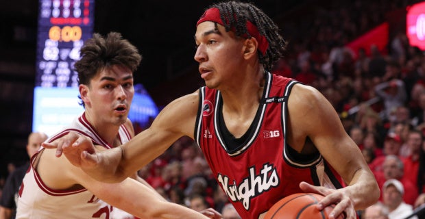 Derek Simpson discovers role through first half of freshman season