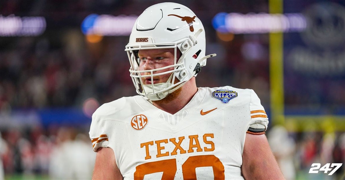 Third-year Texas OL Connor Stroh announces intentions to enter the NCAA ...