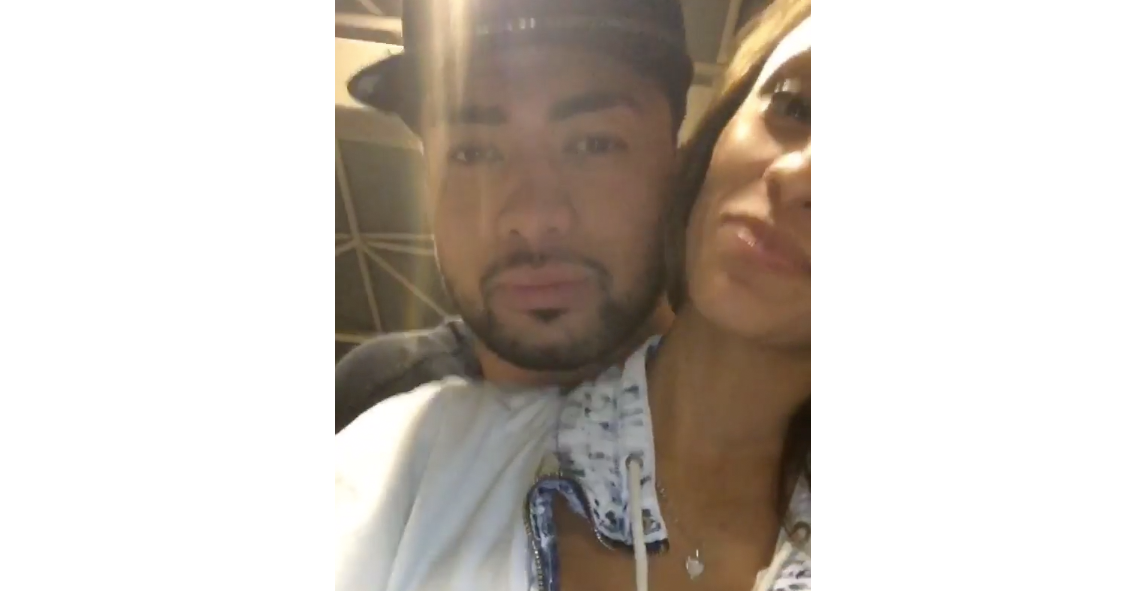 Manti Te'o has a girlfriend, and she's real this time