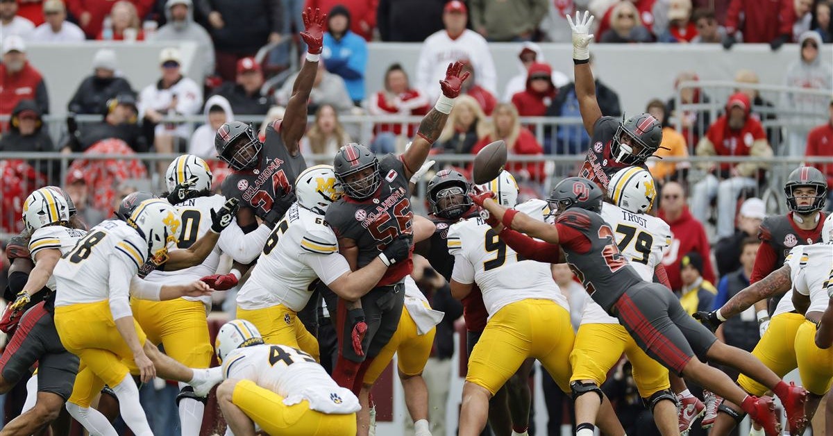 Peyton Bowen's blocked field goal helped Oklahoma 'turn the tide ...