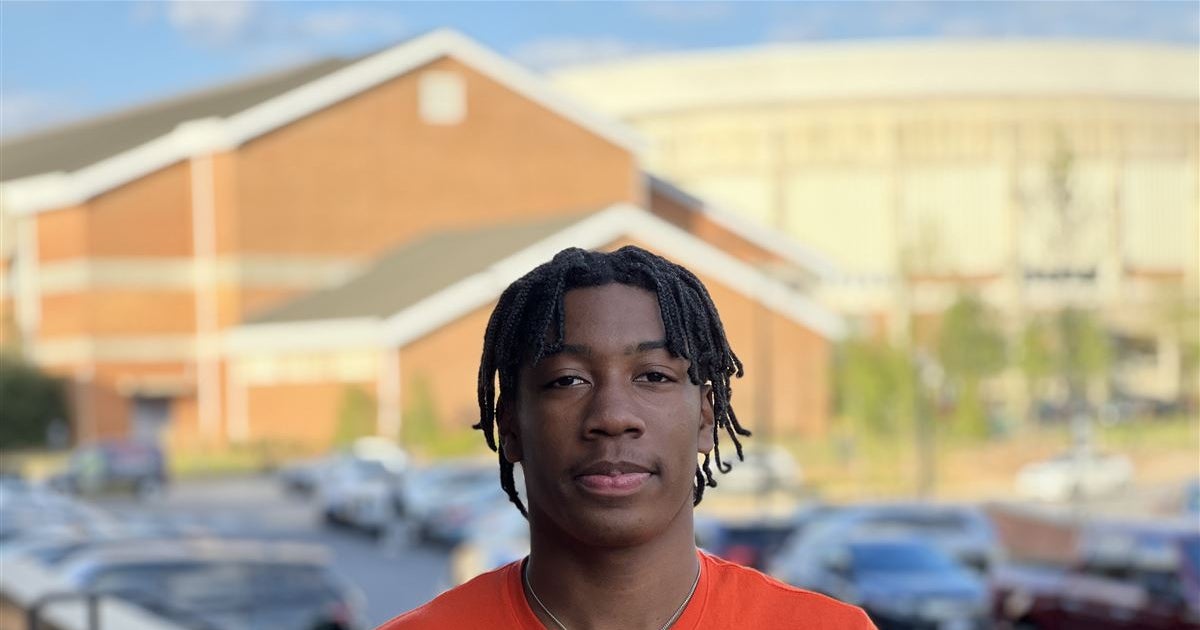 Already committed, Top247 DB Jayden Lewis 'falling more in love' with ...