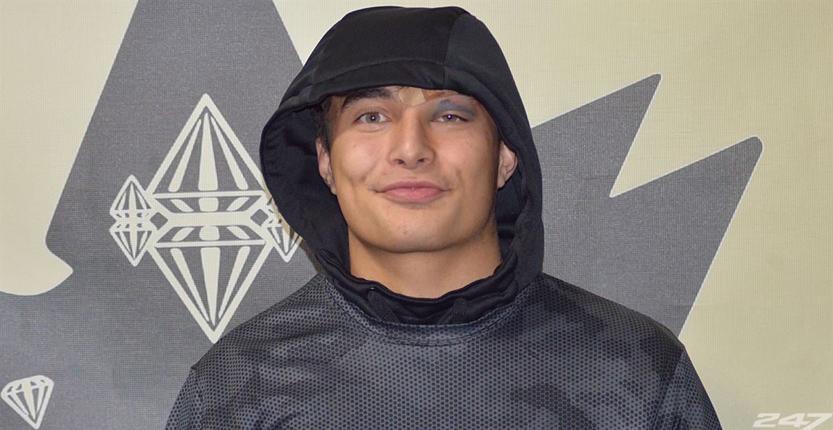 Three-star LB Danny Uluilakepa shines as a junior