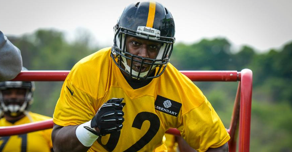 Rookie DE Johnny Maxey practices with Steelers 1st team defense