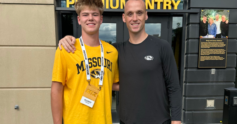 Missouri hosts, offers 2027 QB Jake Nawrot