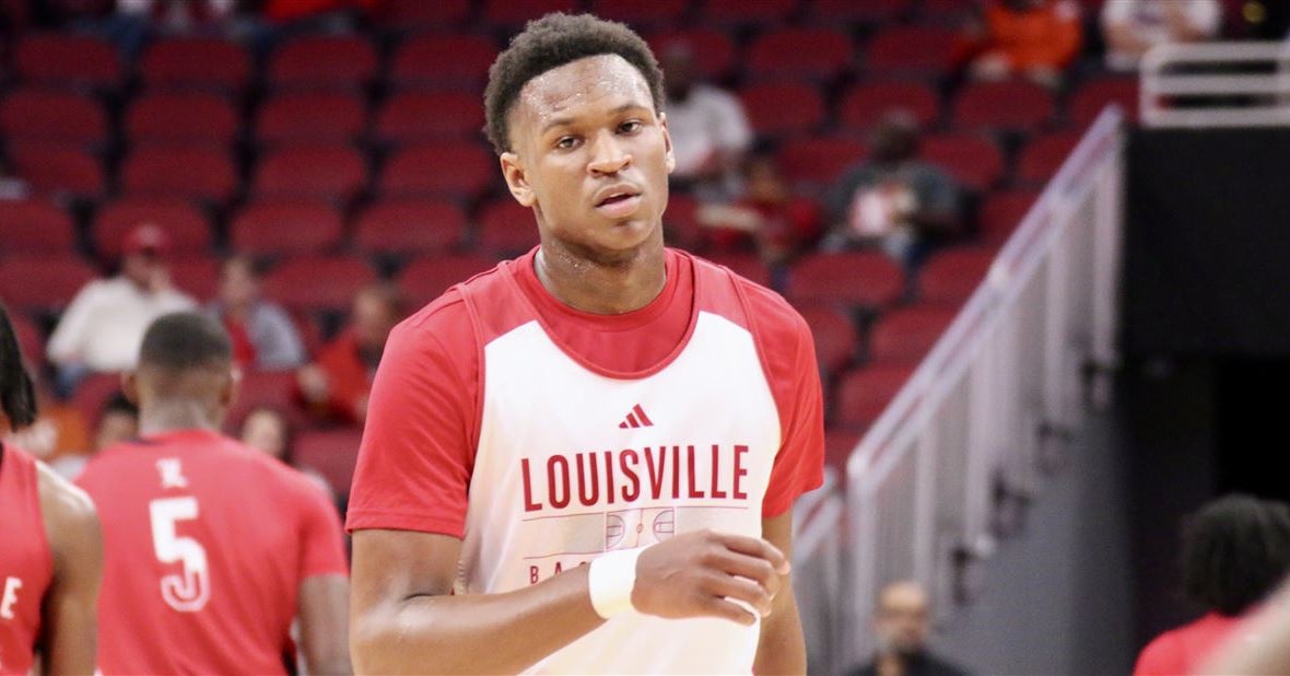 Louisville freshman wing Curtis Williams will enter the transfer portal