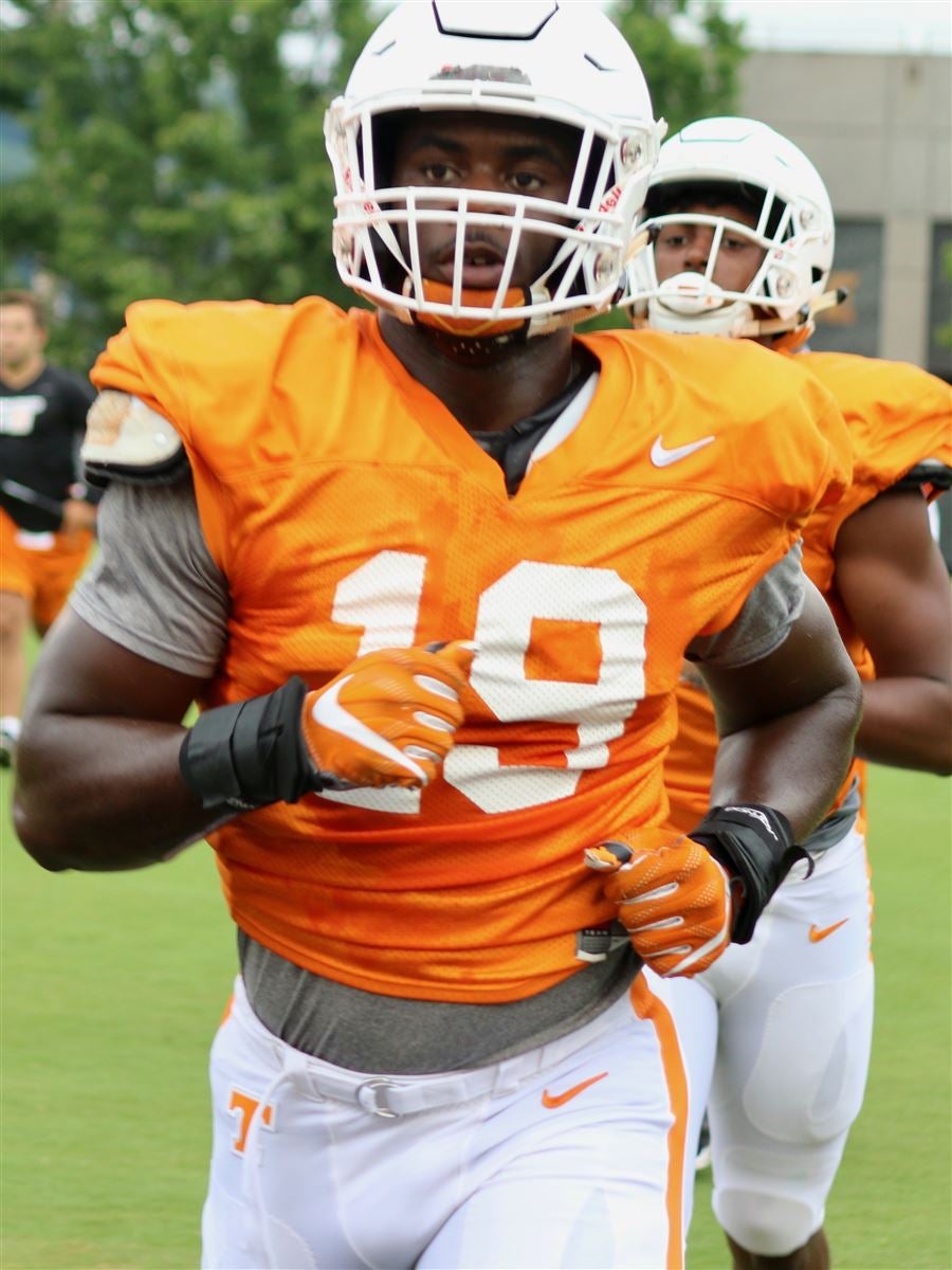 Darrell Taylor excited to show 'athleticism' at linebacker