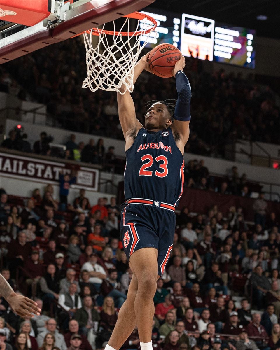 Basketball Photos: Auburn defeats Mississippi State 80-68