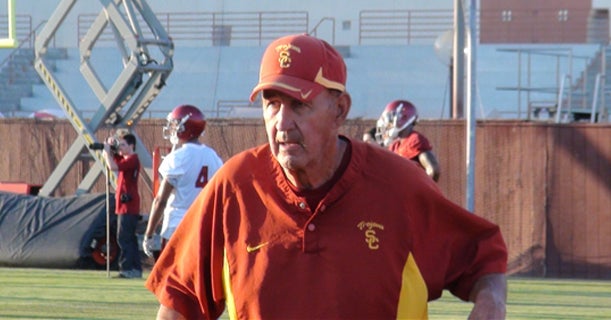 Former Husker and NFL coaching great Monte Kiffin dies at 84