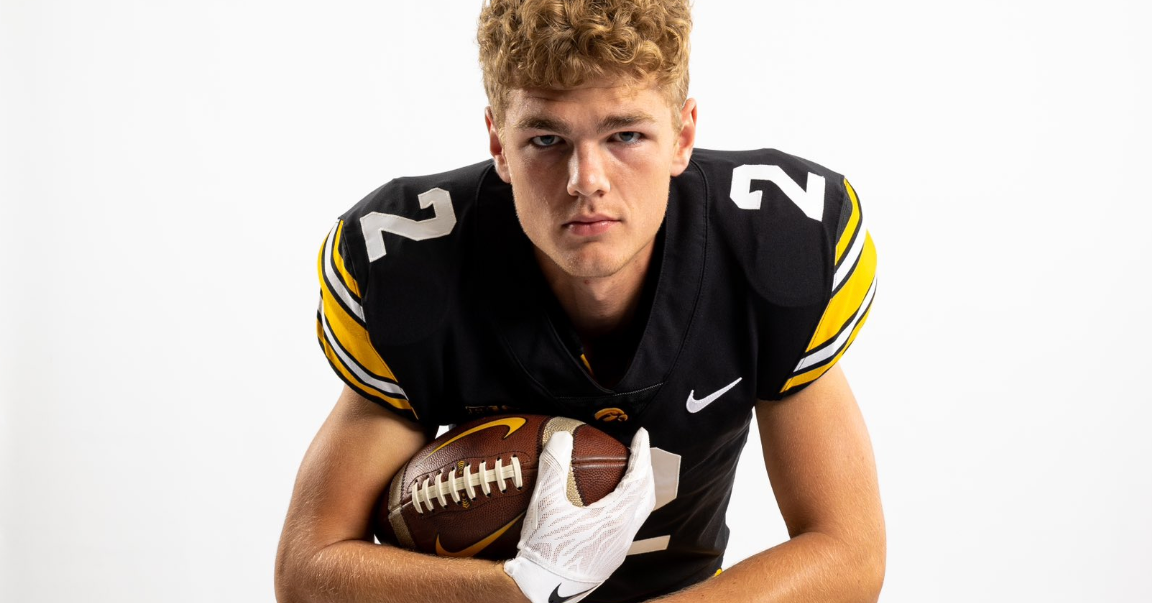 Iowa helps its case with top wide receiver target Reece Vander Zee on ...