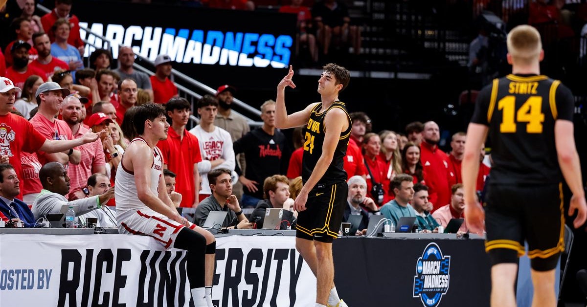 Iowa Basketball: Freshman Phenom Tate Sage Crucial in Hawkeyes' Elite ...