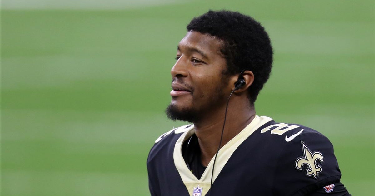 WATCH: Jameis Winston trolls Tampa Bay with 'eating a W' gesture