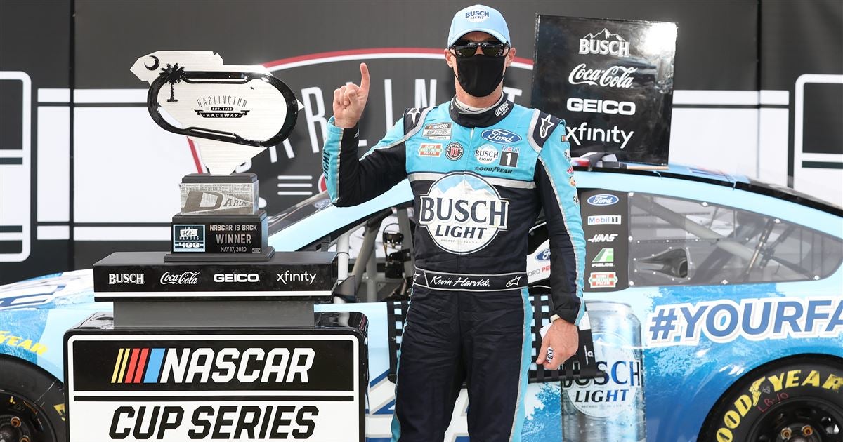 NASCAR takes pride in resuming season, leading way for US sports