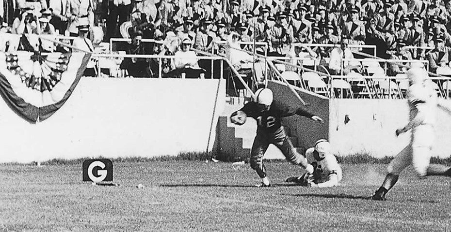 Arkansas legend Clyde Scott dies at age 93