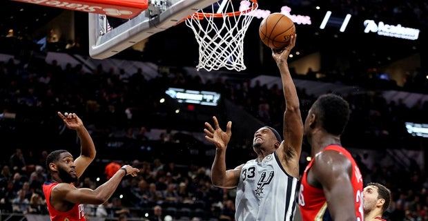 Cunningham Stars Among NBA Cats in Saturday Action