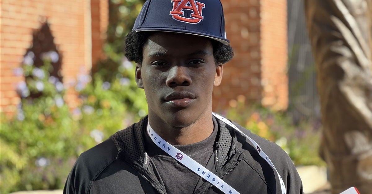 Pitt WR commit says Auburn 'has a chance'