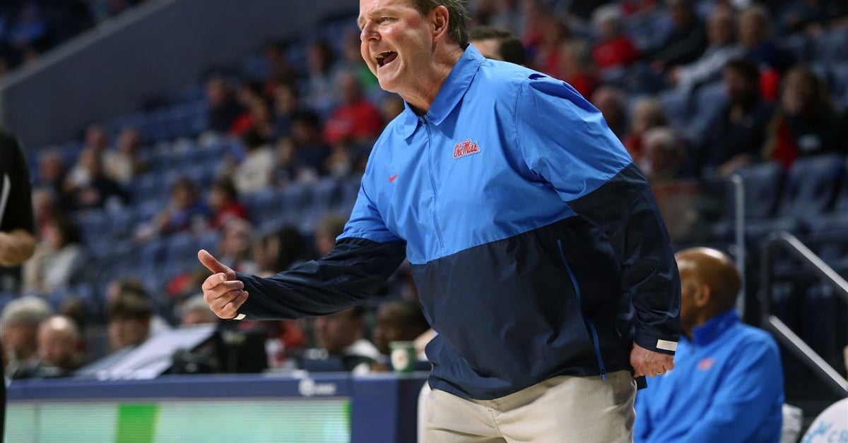 Kermit Davis out as Ole Miss basketball coach