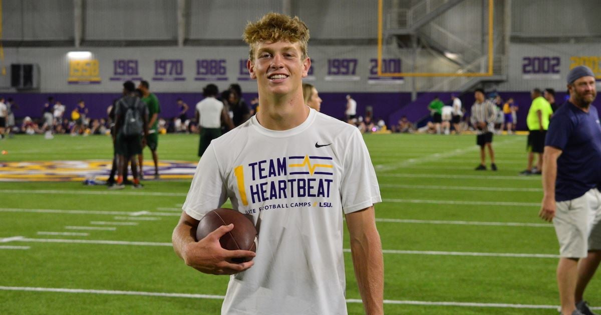 Walker Howard debuts as Top 5 QB in America