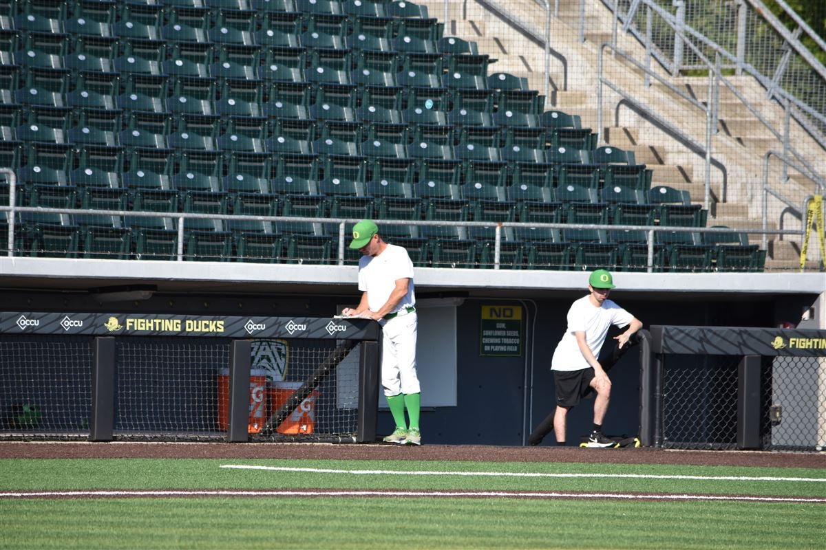 Photos from the first fall scrimmage for Oregon baseball