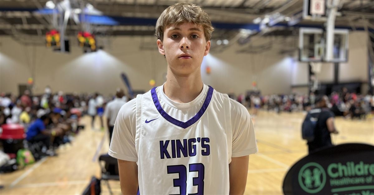 Junior power forward William Jobe talks visits